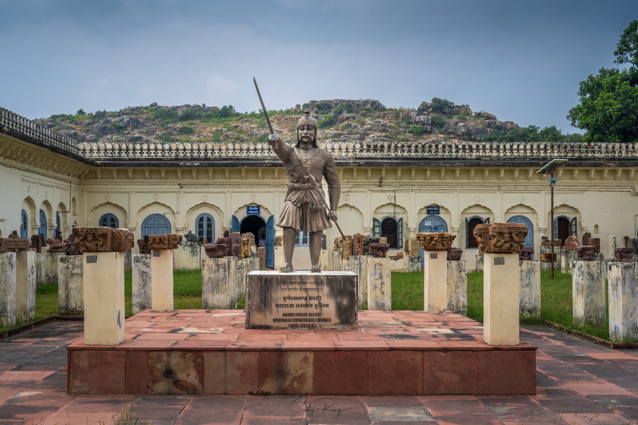 Dhubela: A Trip to the Land of Mastani - The Floating Pebbles